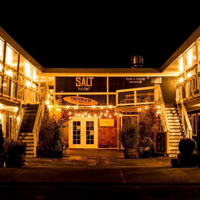 Salt Hotel & Pub - Updated 2025, Seafood Restaurant in Ilwaco, WA