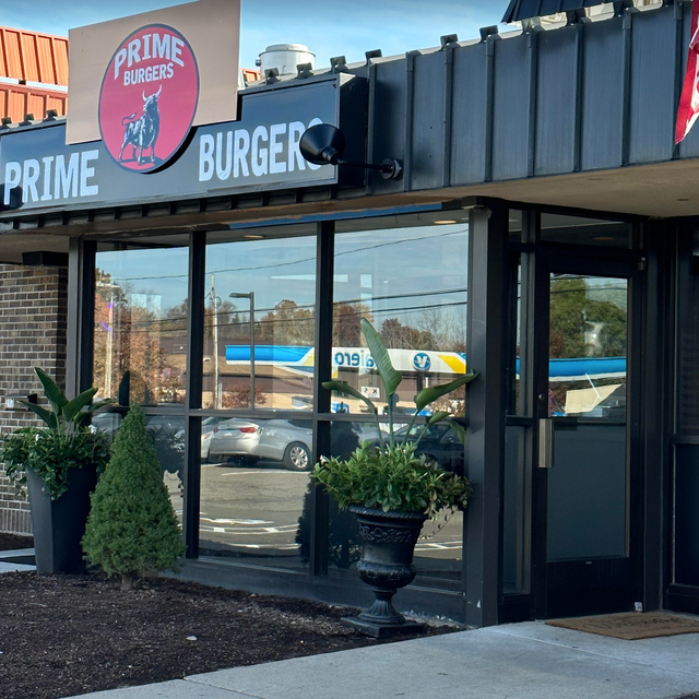 Prime Burgers Restaurant Bar & Grill - Newington - Newington, CT ...