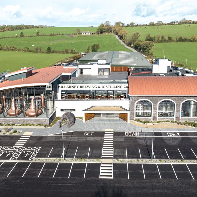 Killarney Brewing & Distilling Company Restaurant - Killarney, County ...