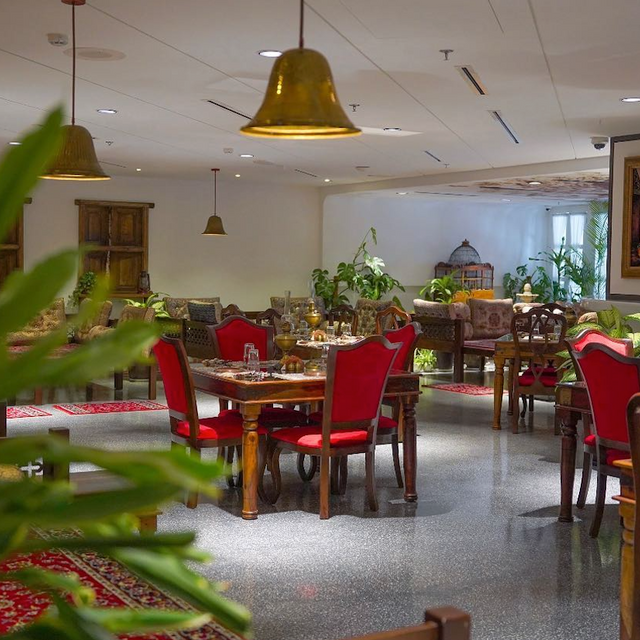 AL BAIT MAEDA AL JADEED RESTAURANT - Updated 2025, Persian Restaurant ...