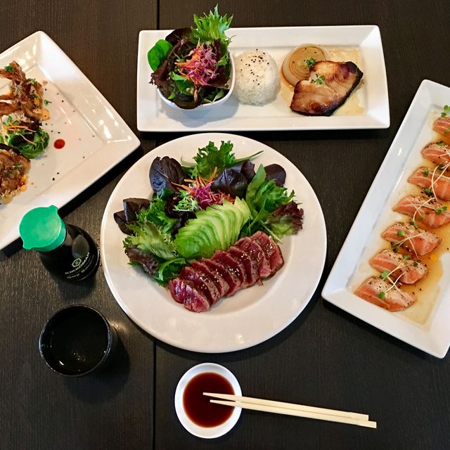 Dash Dashi Sushi and Sake Bar Restaurant - Manhattan Beach, , CA ...