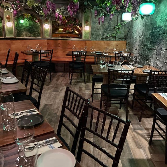 The Perry Club - Updated 2025, Italian Restaurant in New York, NY