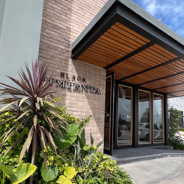 Black Pimienta - Updated 2025, International Restaurant in San Luis ...