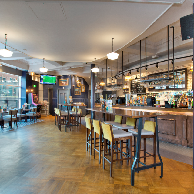 Restaurante Yates Liverpool (Queen Sq) - Liverpool, Liverpool | OpenTable