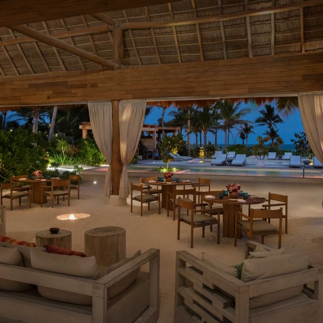 Aquí me Quedo - Rosewood Mayakoba Restaurant - Playa del Carmen, ROO ...