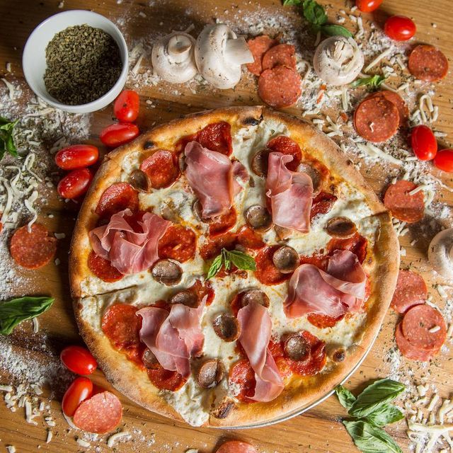 Calabria Brickoven Pizzeria Goodlettsville Restaurant - Goodlettsville ...