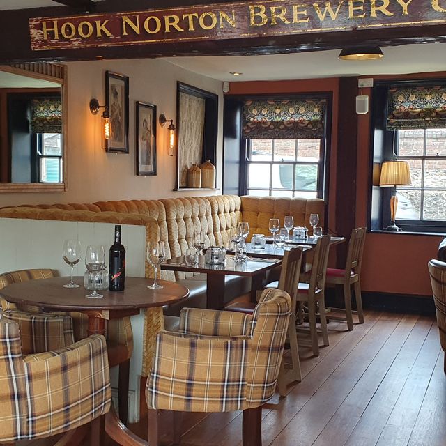 The Crown - Updated 2026, British Restaurant in Benson, Oxfordshire