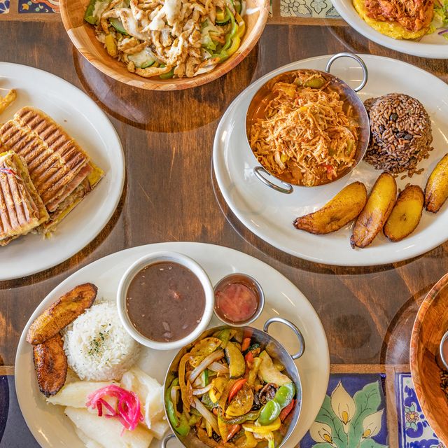 Hola Havana Cuban Restaurant - Updated 2025, Cuban Restaurant in ...
