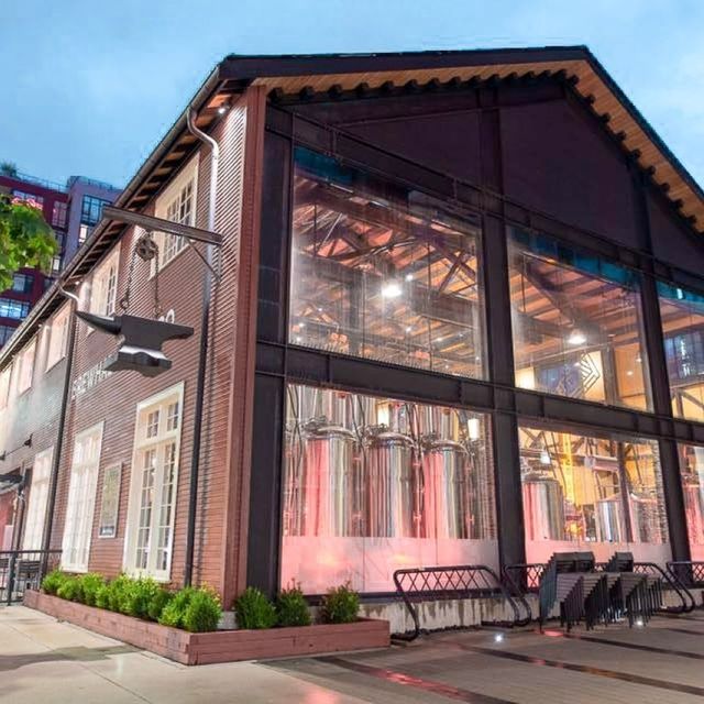Restaurante BREWHALL - Vancouver, BC | OpenTable