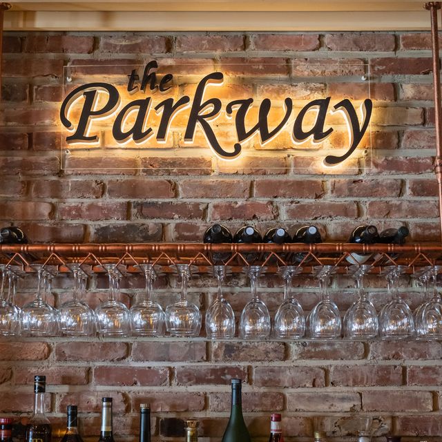 The Parkway Restaurant Restaurant - Updated 2023 | Book your table now