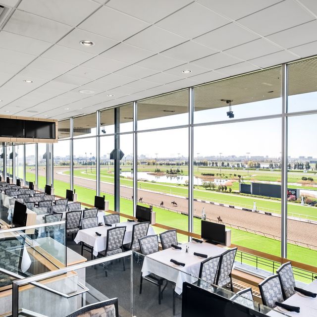 Post Parade Dining Room at Woodbine Racetrack Restaurant - Toronto, ON ...