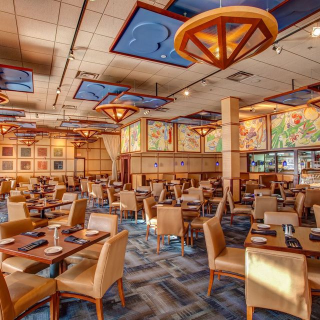 Catch 35 - Naperville Restaurant - Naperville, IL | OpenTable