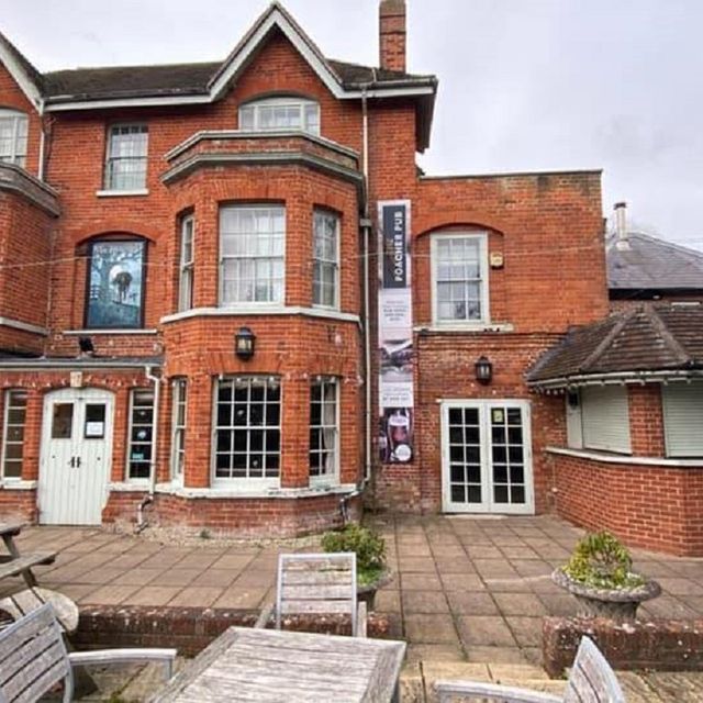 The Poachers Gastro Pub Restaurant - Wokingham, Berkshire | OpenTable