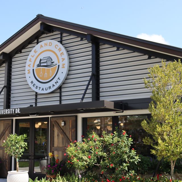 Maple and Cream Restaurant - Updated 2025, Breakfast Restaurant in ...