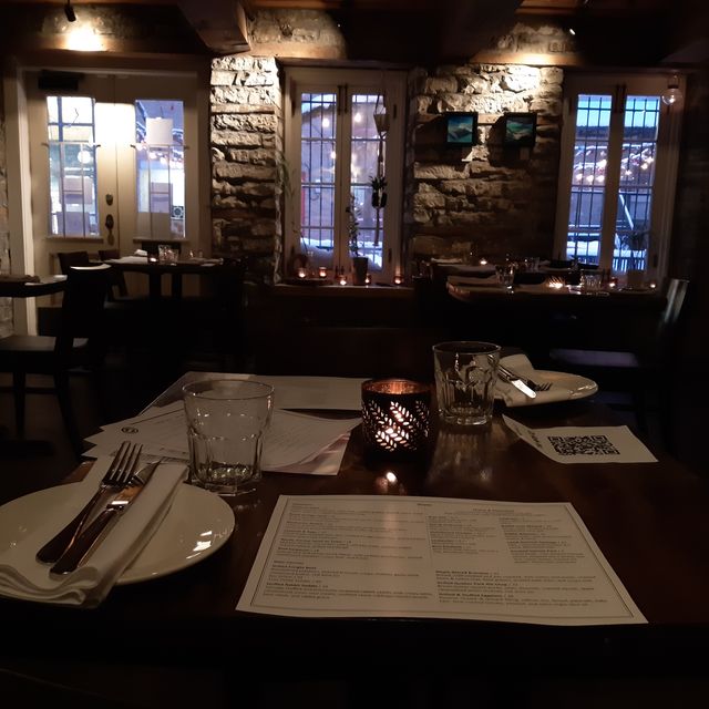 Oz Kafe - Ottawa Restaurant - Ottawa, ON | OpenTable