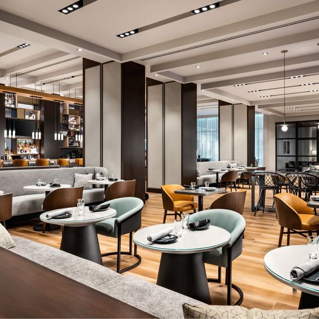 &More by Sheraton Gateway - YYZ Terminal 3 Restaurant - Mississauga, ON ...