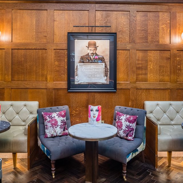 Courtroom Bar @ The Dixon Tower Bridge Restaurant - London, Greater ...